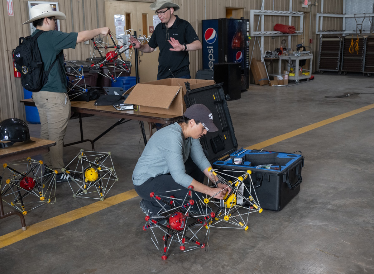 TEEX testing, analysis help advance robot communications – Squishy Robotics